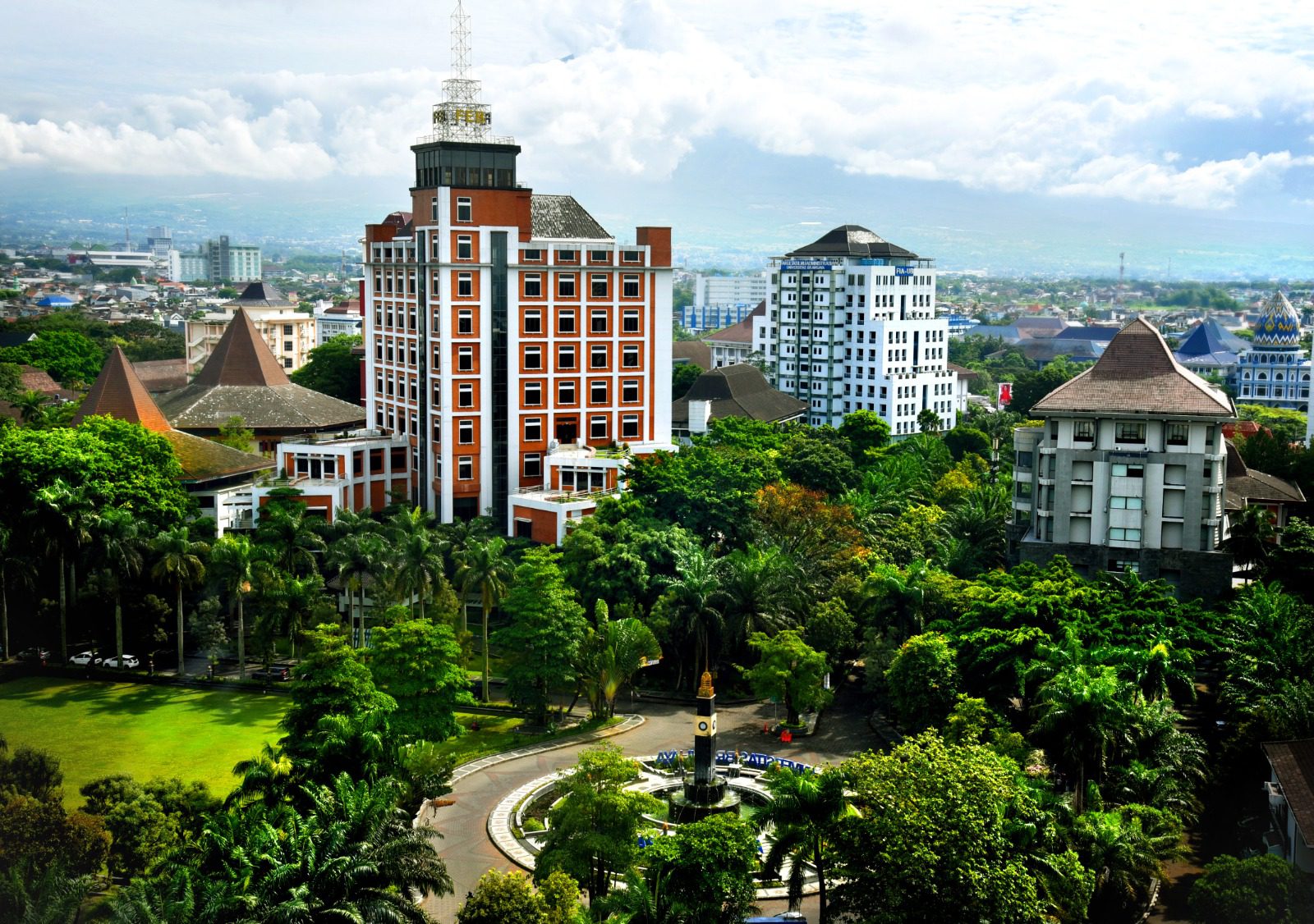 Ikut Seleksi Mandiri UB Jalur Prestasi, Simak Persyaratannya