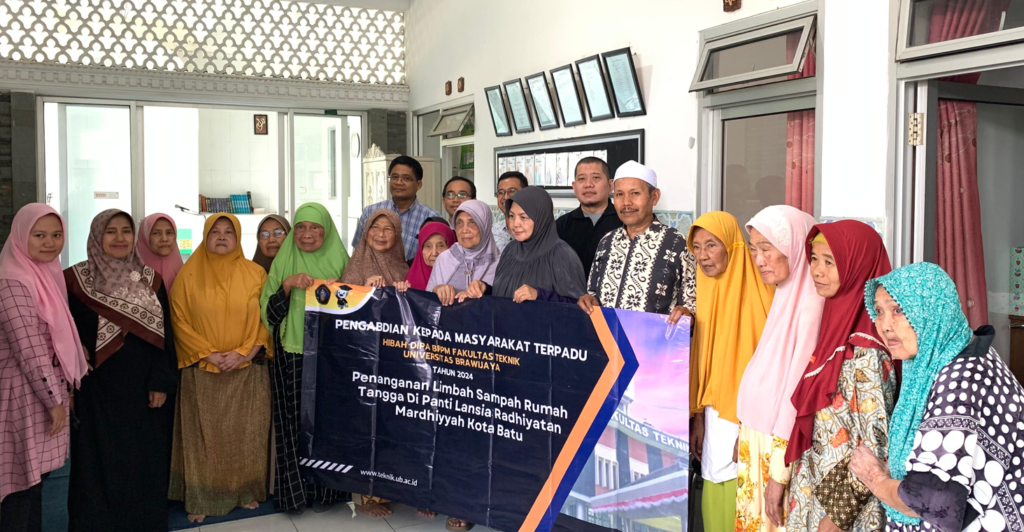 FT UB Latih Lansia Kelola Sampah, Ciptakan Karya Unik - Kanal24